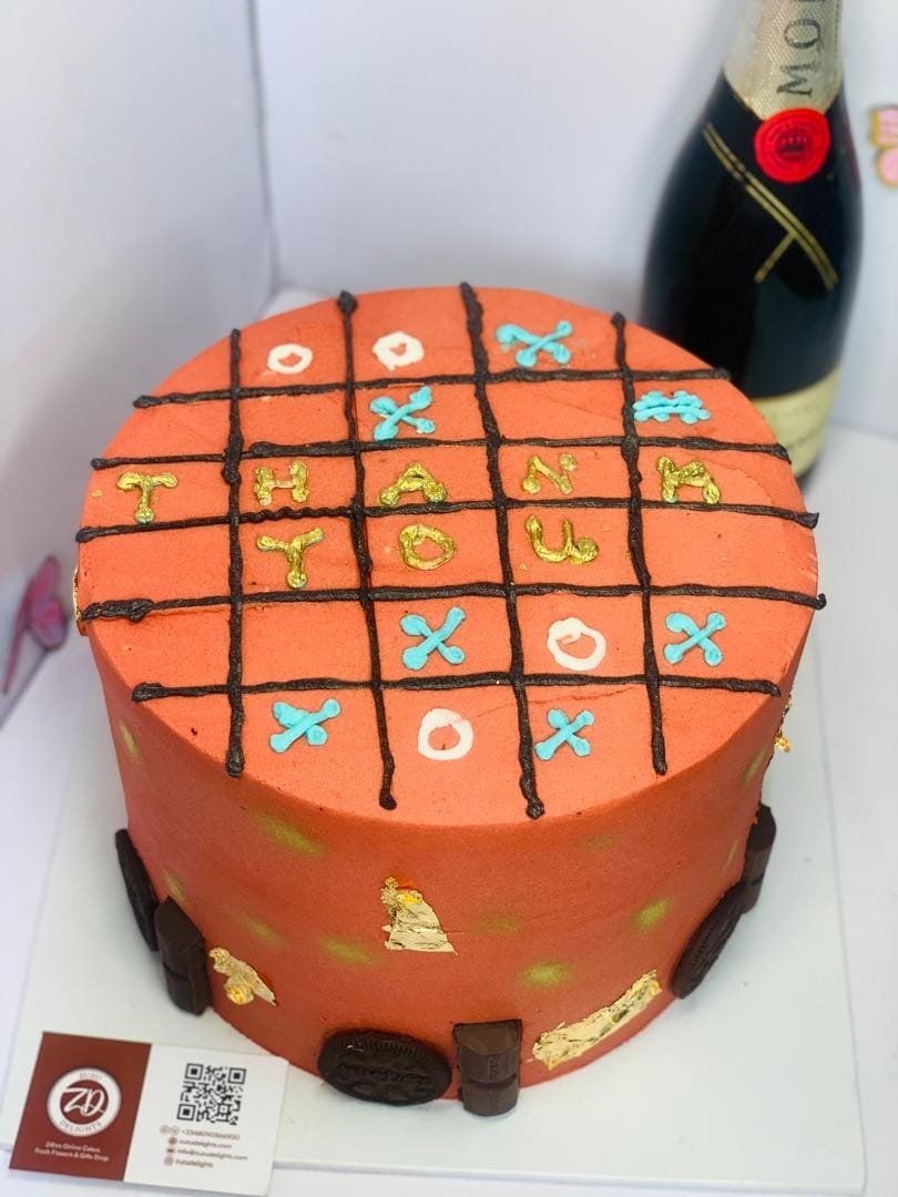 TIC TAC TOE Cakes and Cream - Fast Delivery